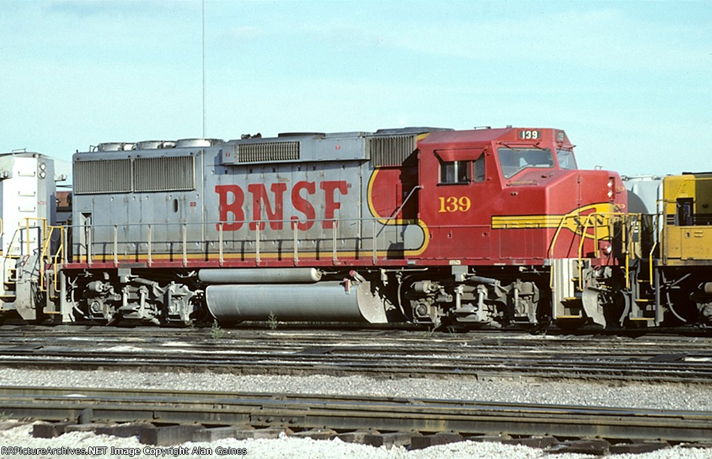BNSF GP60M 139